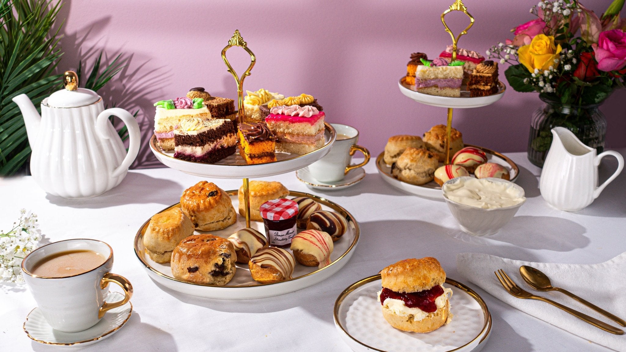 Afternoon Tea In England Ochre | Afternoon Tea